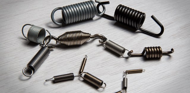O que são molas de extensão | Mecânica Industrial